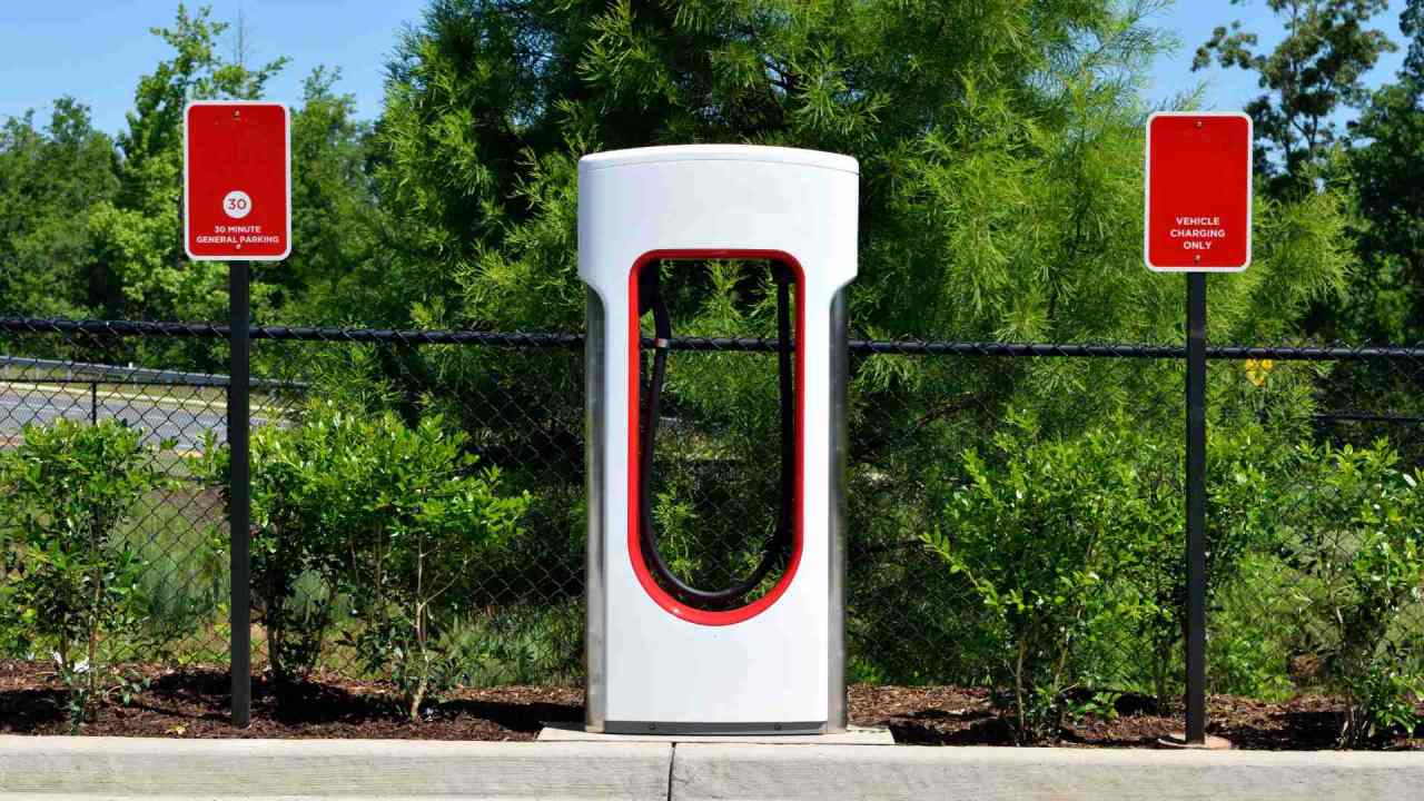 What Is a Tesla V4 Supercharger and How Is It Compare To V3 | Carnex Blog